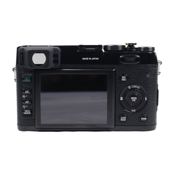 Used Fujifilm X100 Black Limited Edition Kit skearsphoto.com